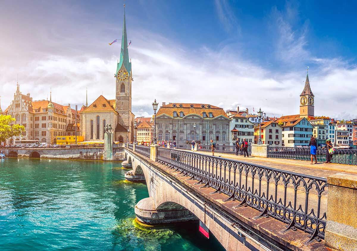 Best Travel Destinations for Single Females - Corendon Blog